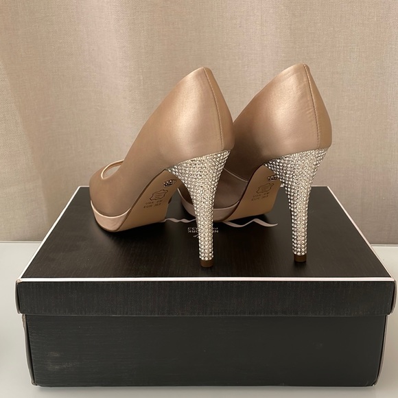 Nina | Shoes | Nina Peep Toe Pumps | Poshmark